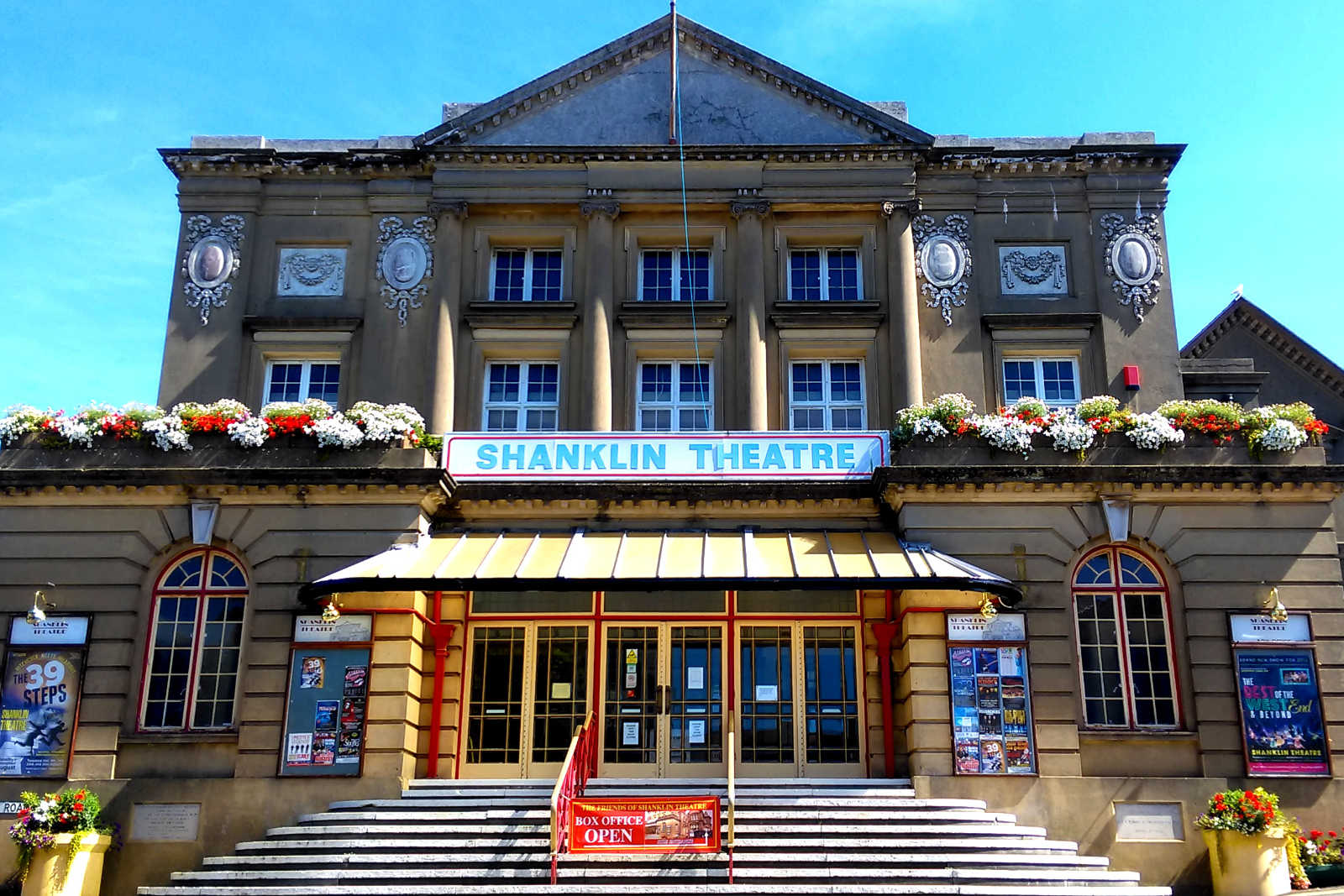 Welcome to Shanklin Theatre - Shanklin Theatre